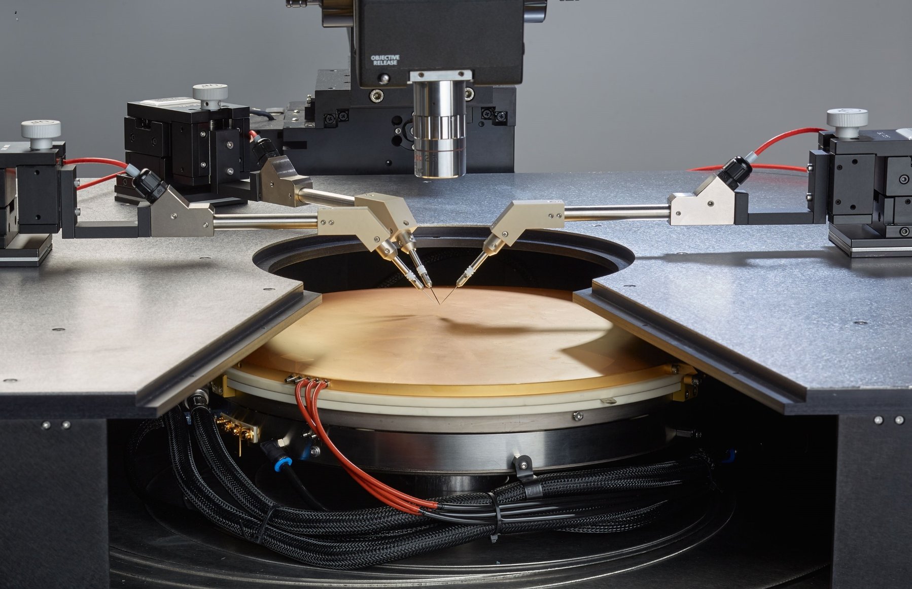 Success Story- 300 mm High Power Wafer Probe Station